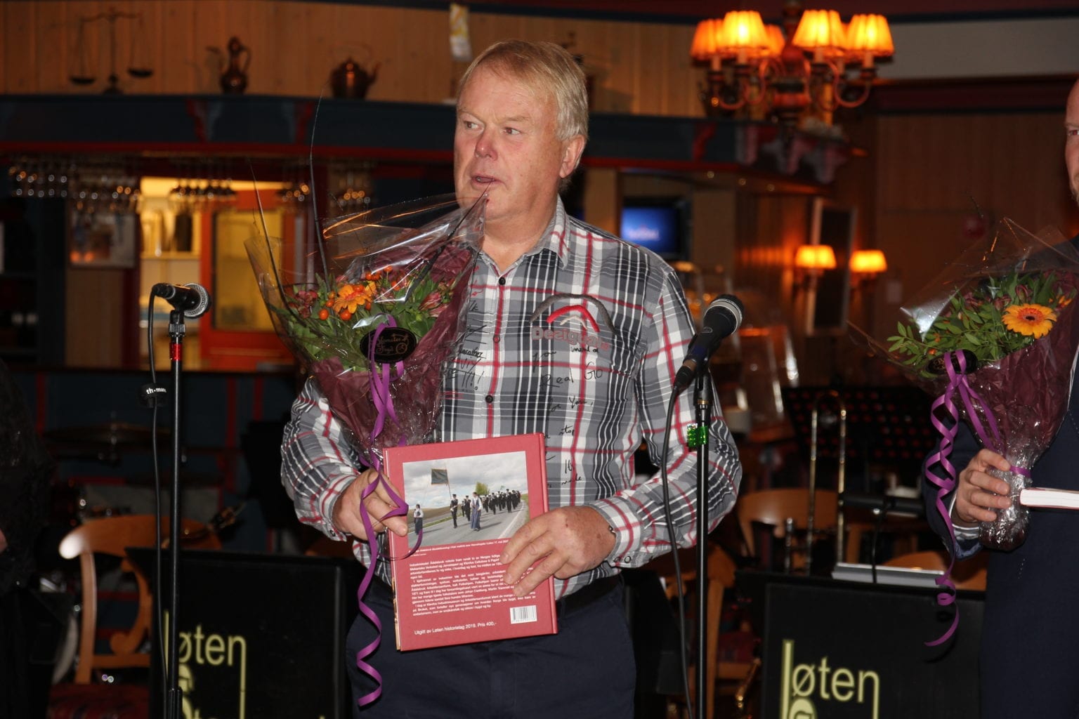 I kveld fikk Jens Trætteberg og Arne Strømberg sine priser på Løten ...