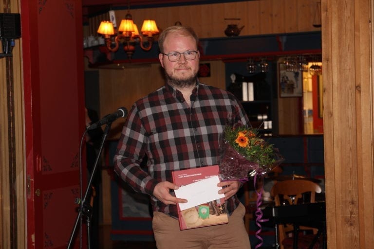 I kveld fikk Jens Trætteberg og Arne Strømberg sine priser på Løten ...